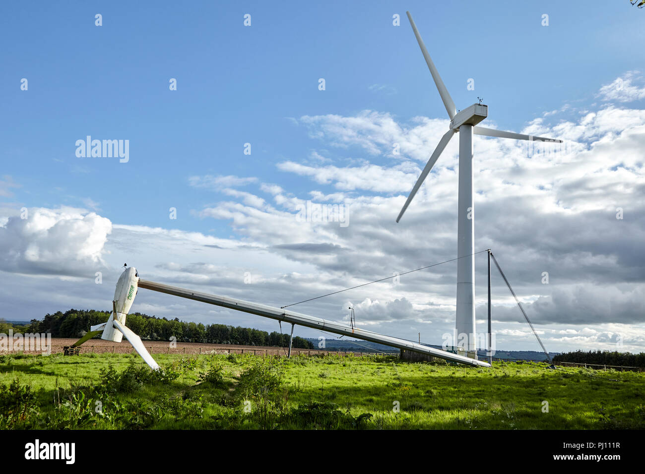 Horizontal axis wind turbine hi-res stock photography and images - Alamy