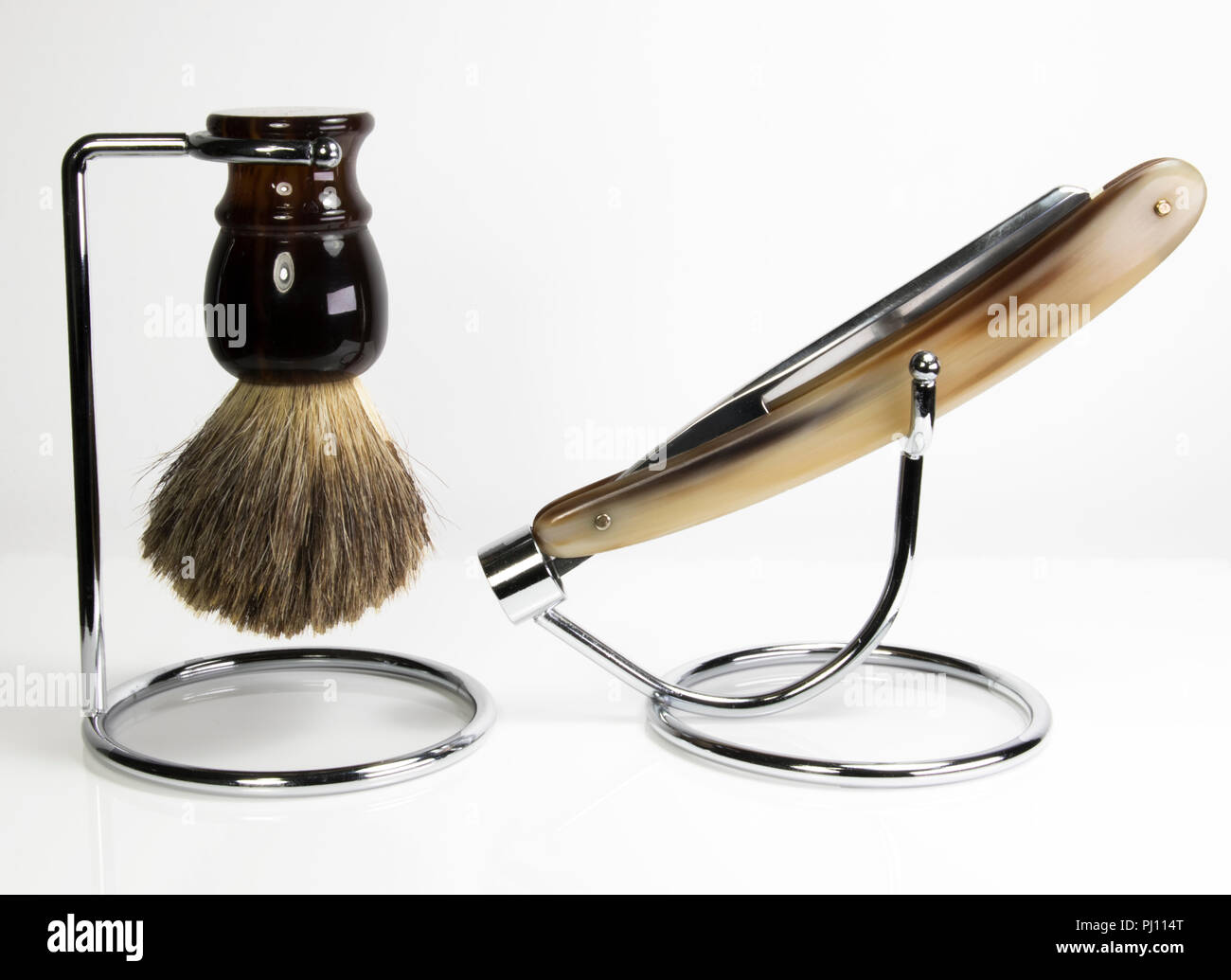 Vintage Wet Shaving Equipment On Stock Photos & Vintage Wet Shaving ...