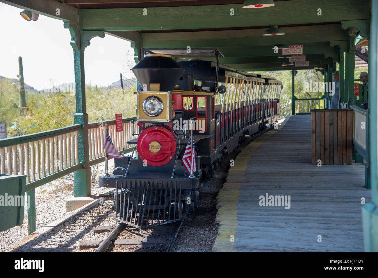 Train ride amusement park hi-res stock photography and images - Alamy