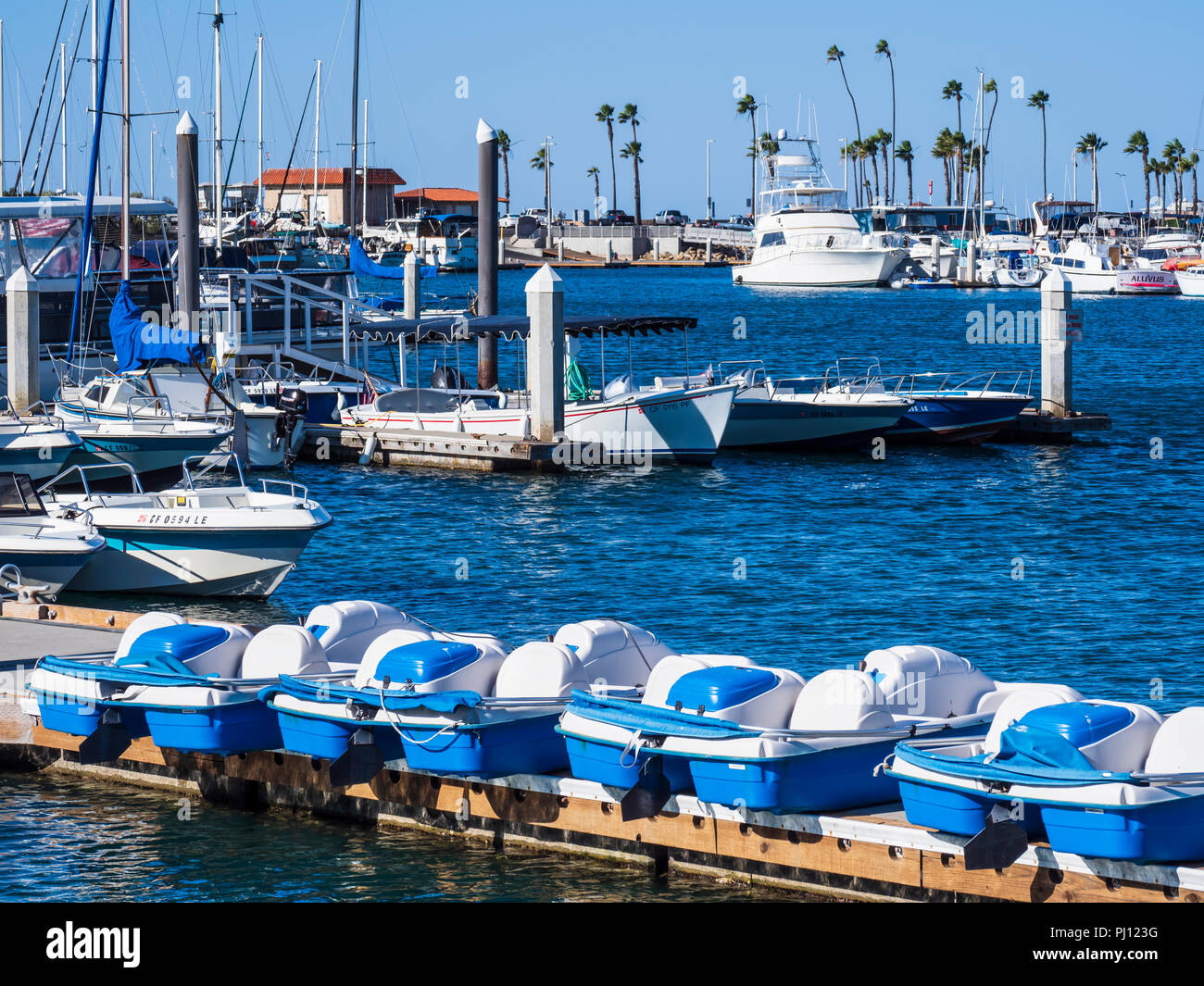 Pedal boat ca hi-res stock photography and images - Alamy
