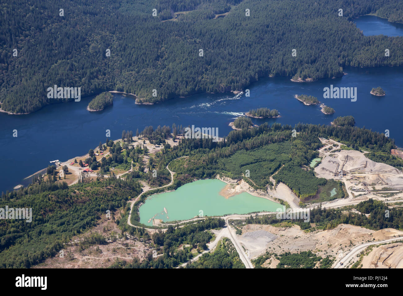 Sechelt inlet hi-res stock photography and images - Alamy