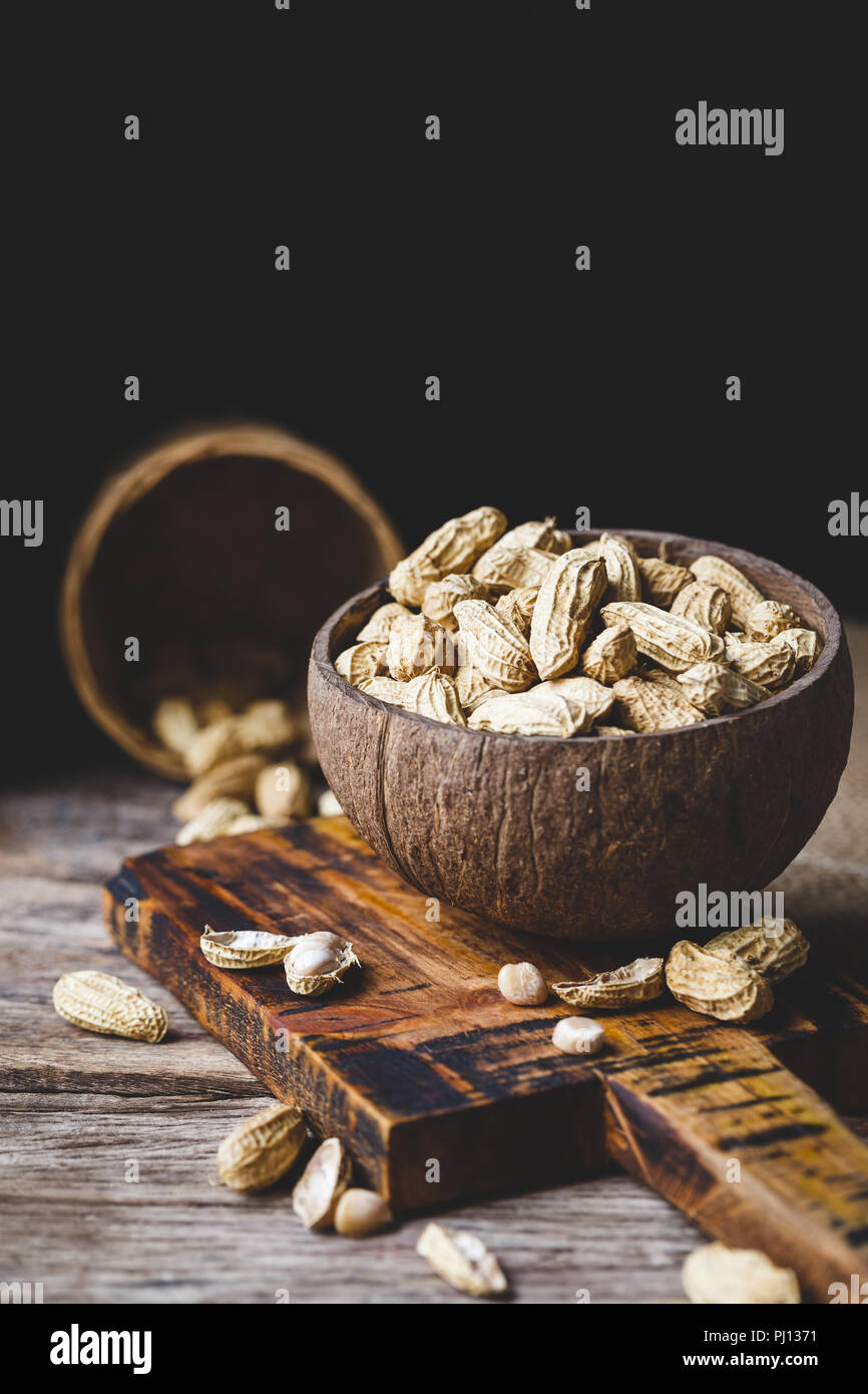 Vietnam peanuts hi-res stock photography and images - Alamy