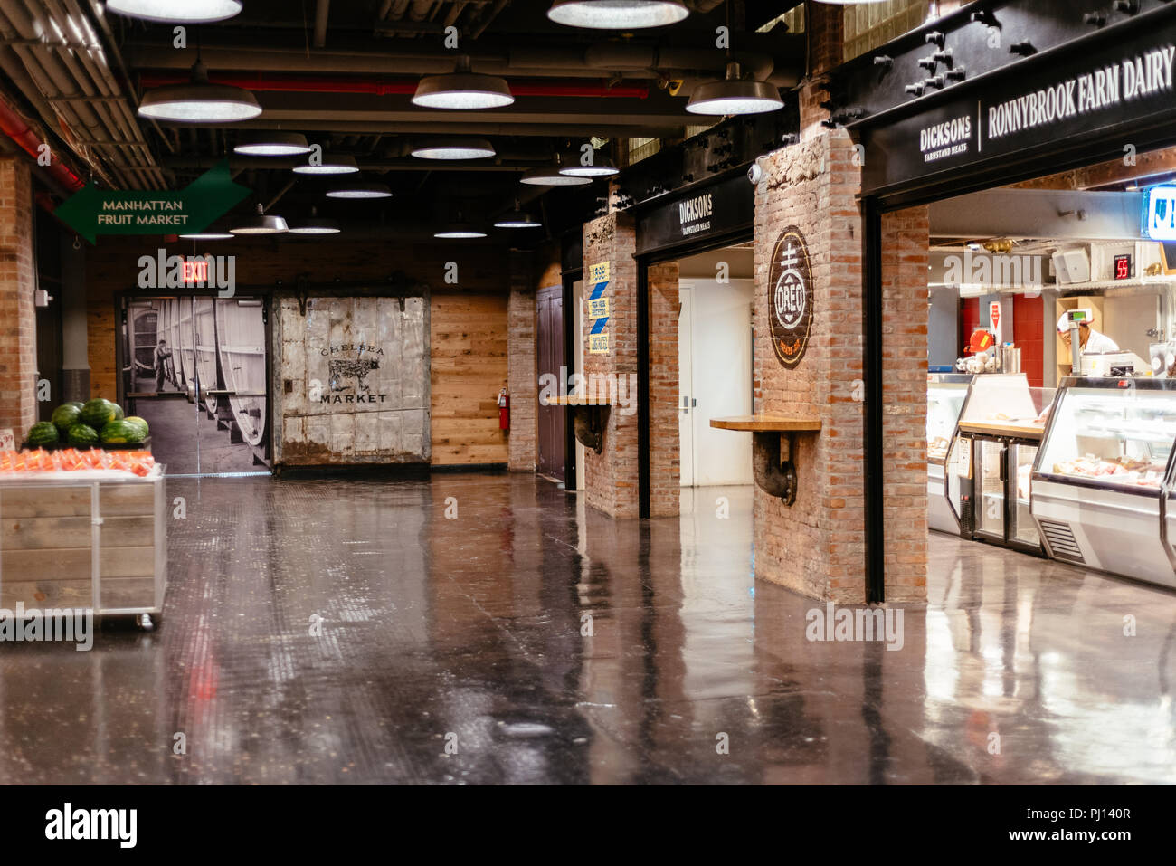 Chelsea market new york sign hi-res stock photography and images - Alamy