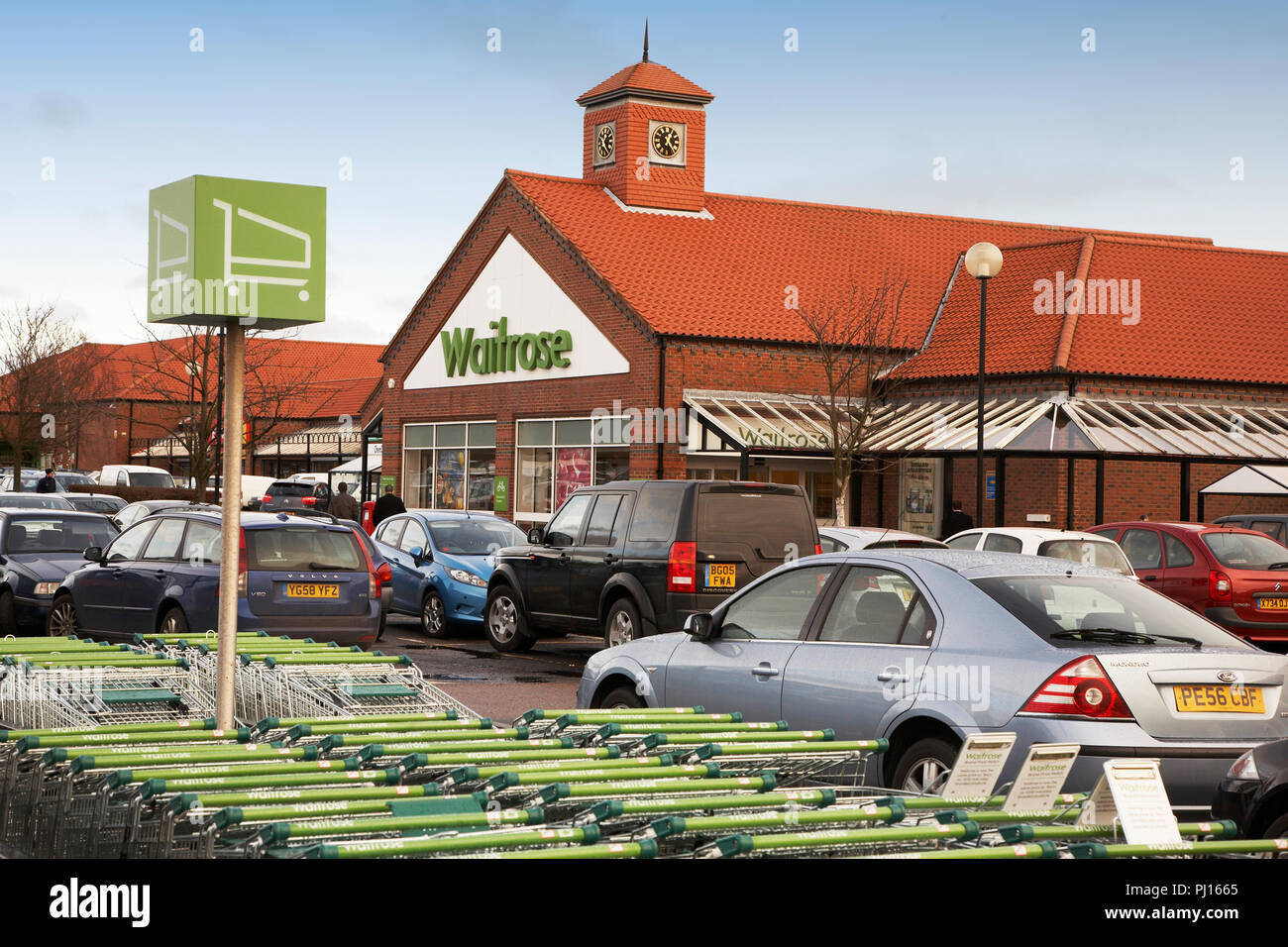 Waitrose logo on sign hi-res stock photography and images - Alamy