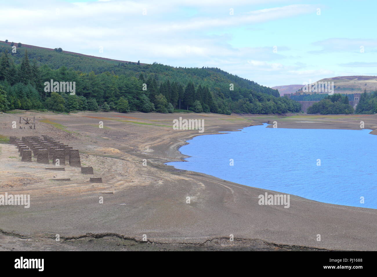 Howden dam hi-res stock photography and images - Alamy
