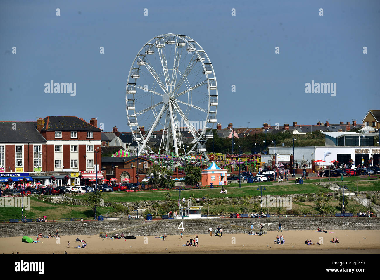 Gateway to barry docks hi-res stock photography and images - Alamy