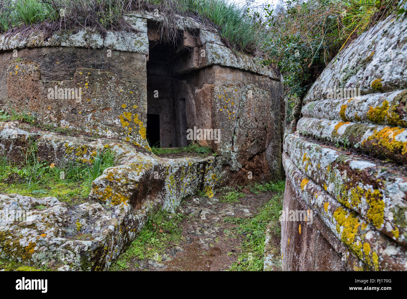 Etruscans necropolis tomb archeological hi-res stock photography and ...