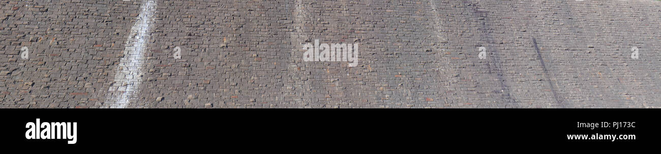 Dried up dam hi-res stock photography and images - Alamy