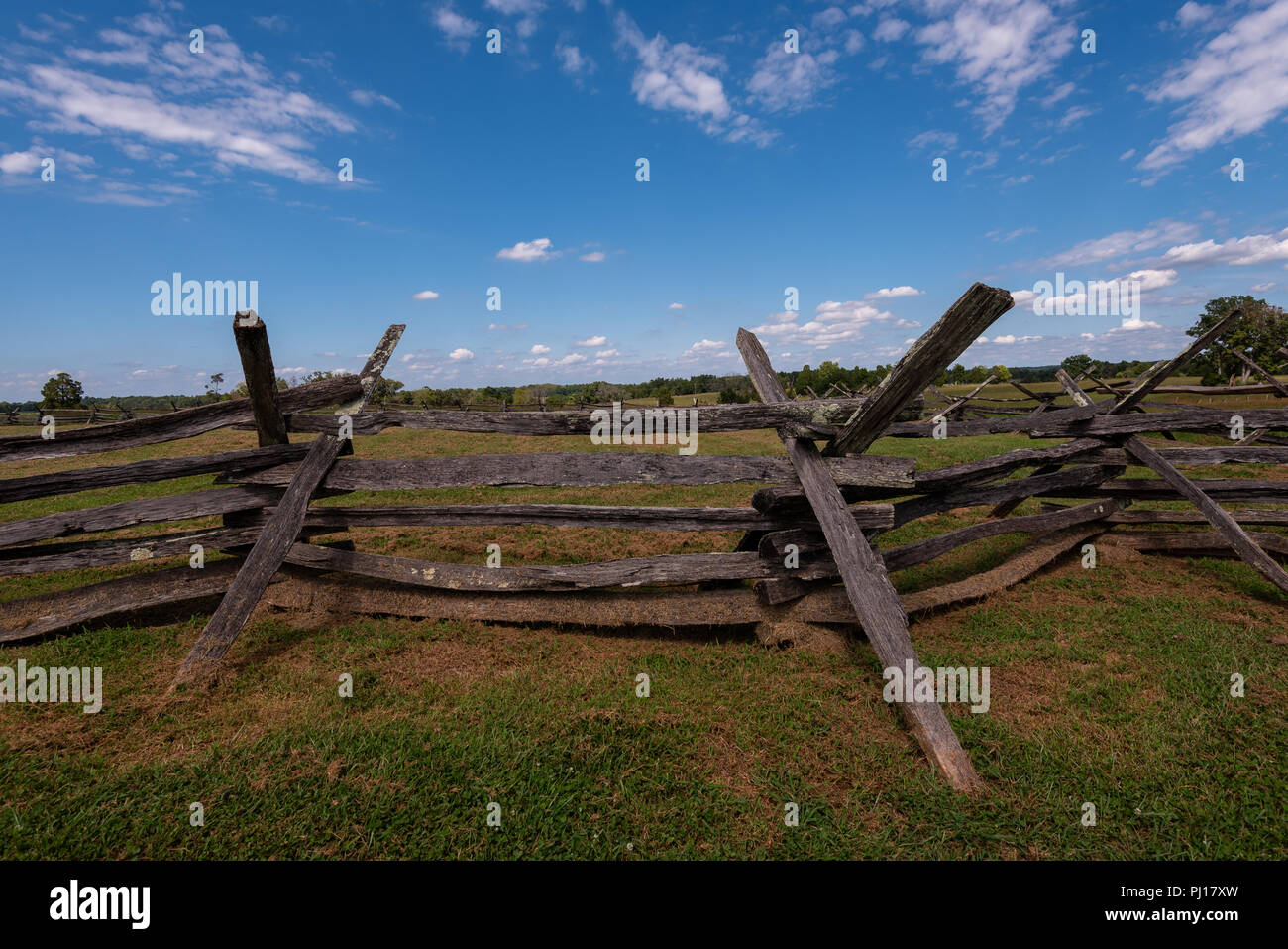 Fencing abounds on the fram that become the scene of th ebattle of Bull ...