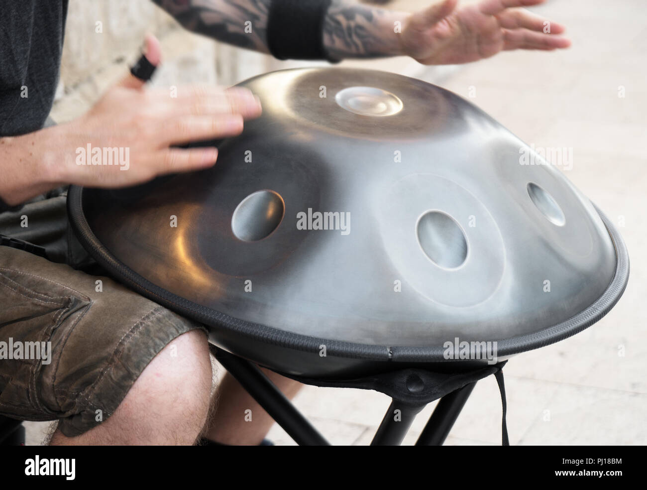 Unrecognized man hi-res stock photography and images - Alamy