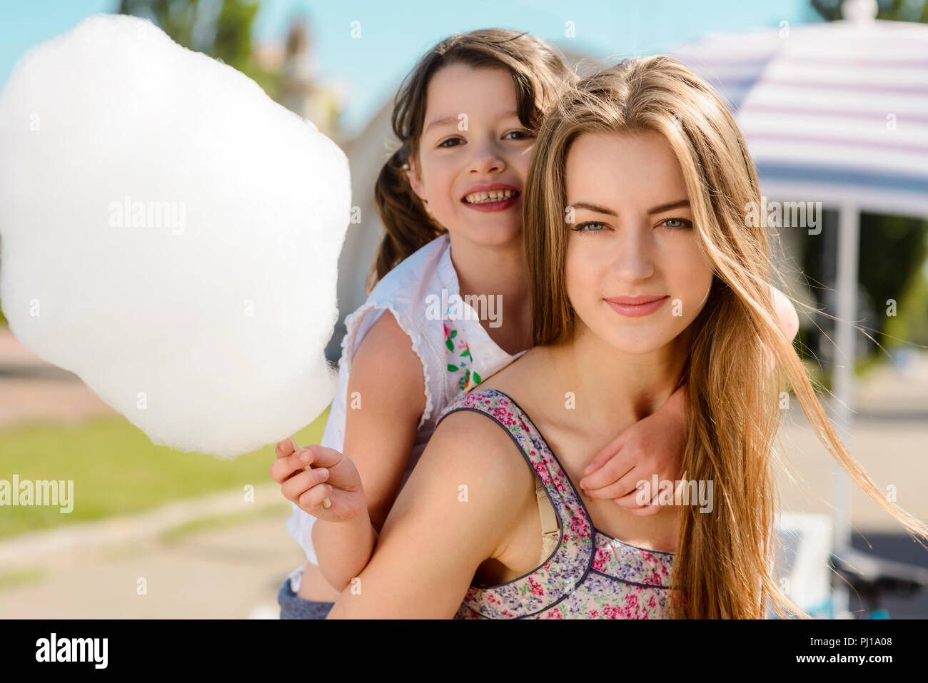 Portrait of two sisters Stock Photo - Alamy