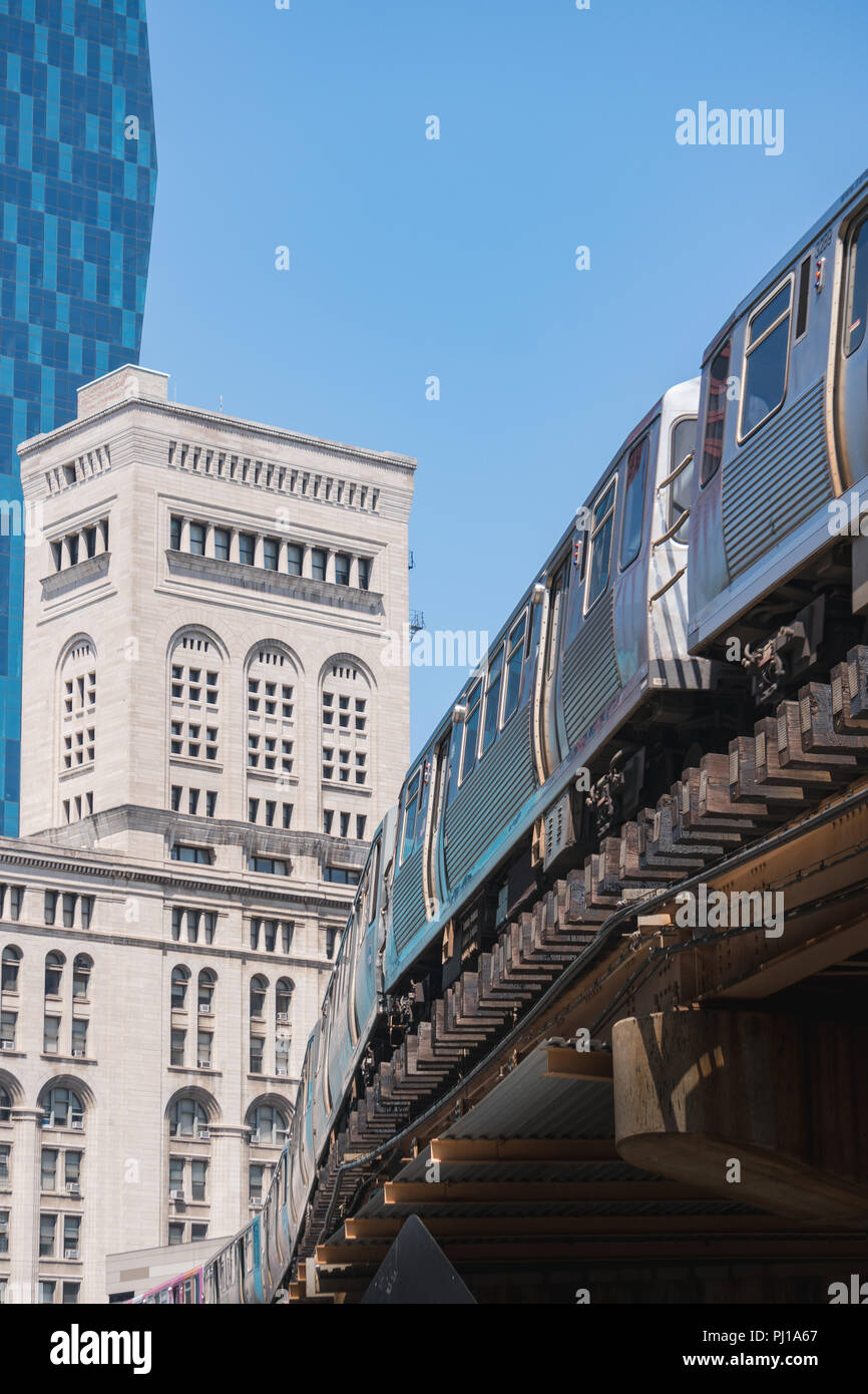 Chicago elevated railway hi-res stock photography and images - Alamy