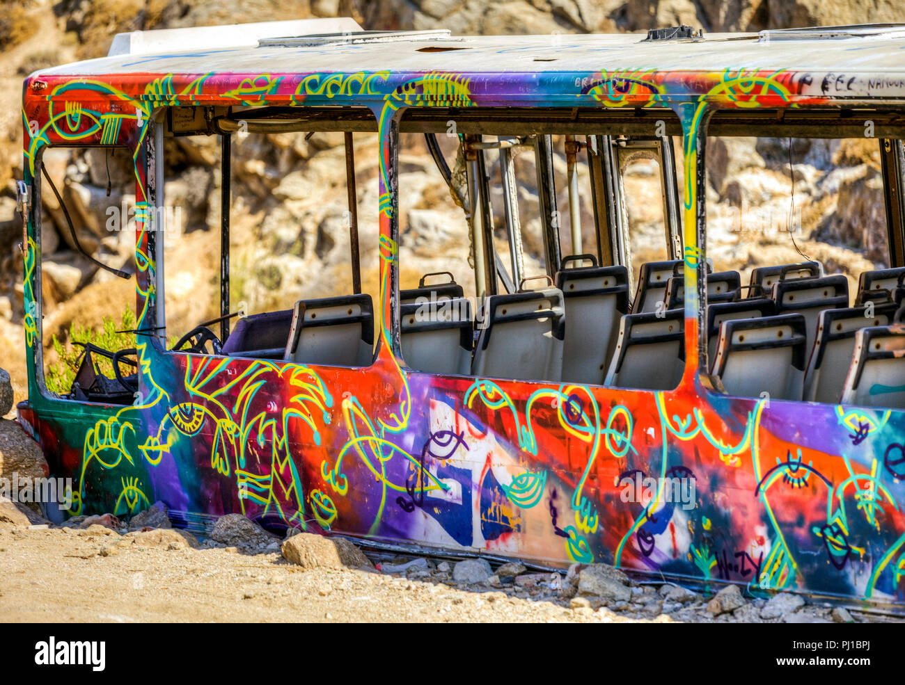 Abandoned roadside hi-res stock photography and images - Alamy