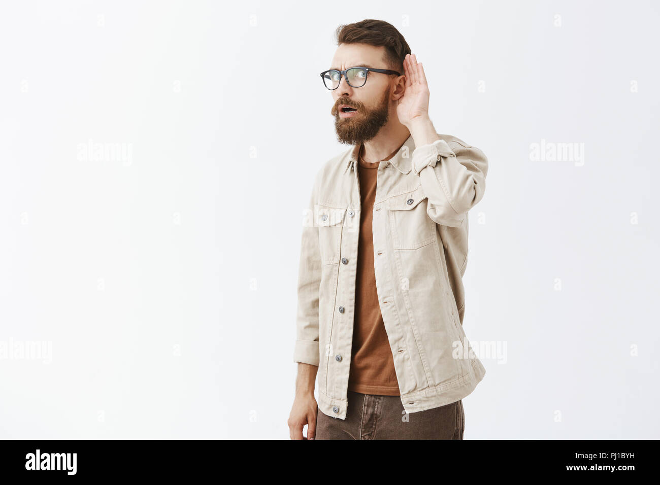 Overhearing conversation hi-res stock photography and images - Alamy