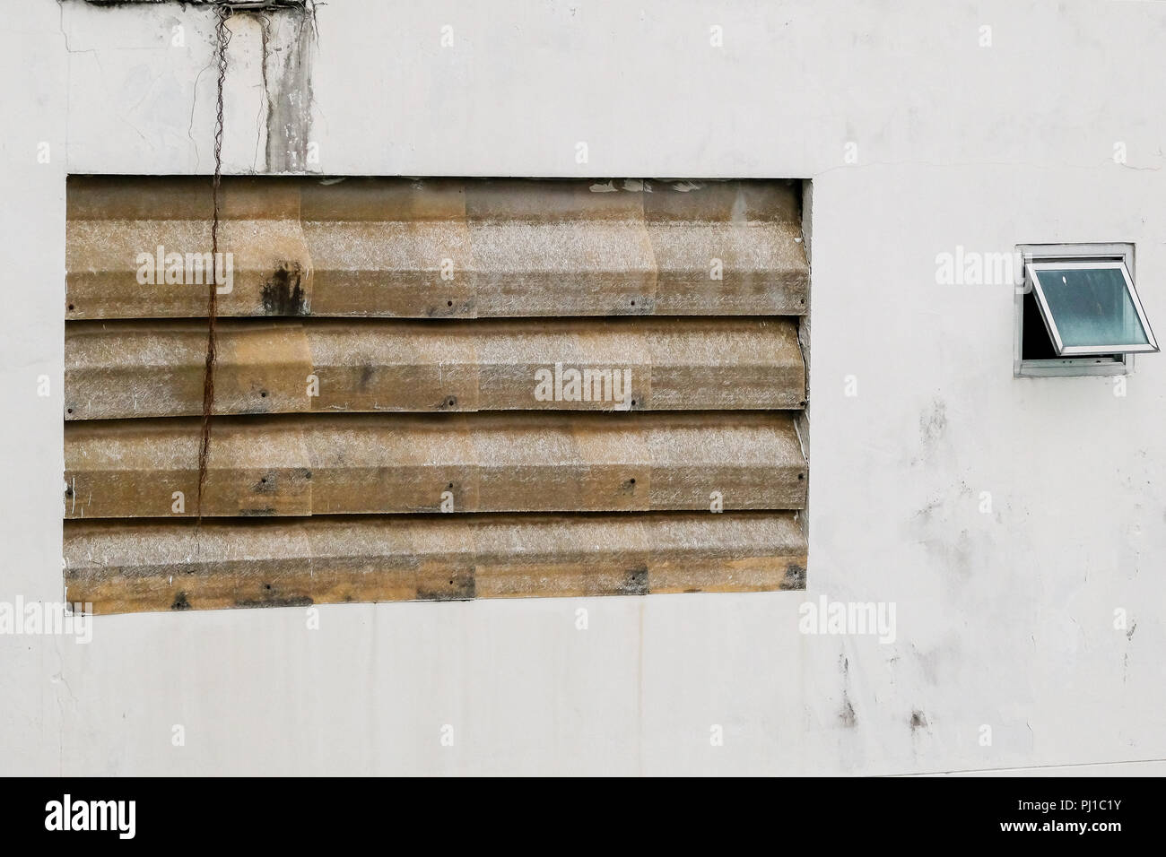 Ventilation windows hi-res stock photography and images - Alamy