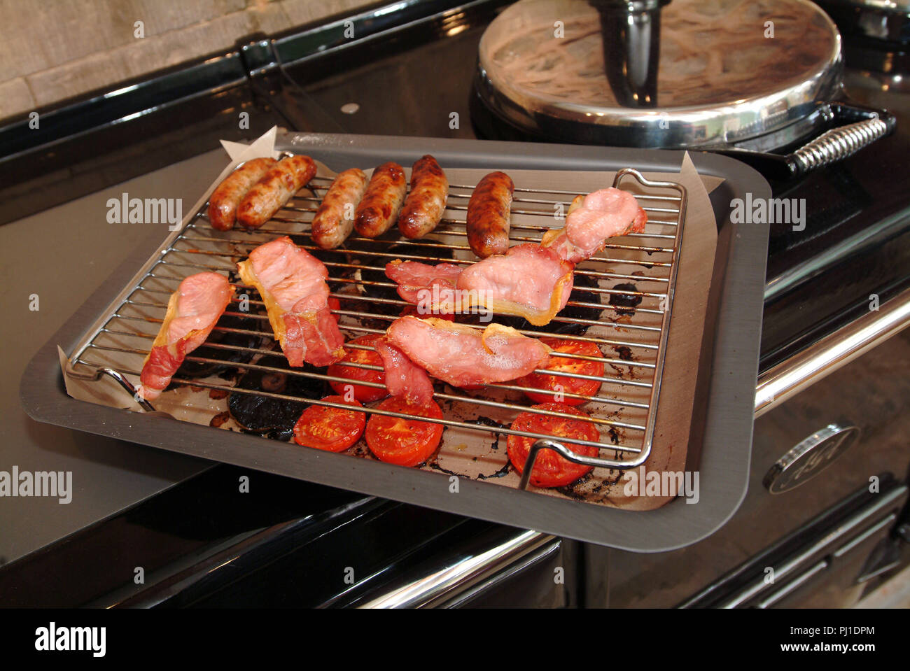 Aga expert Amy Willcock cooking breakfast and Yorkshire pudding with ...
