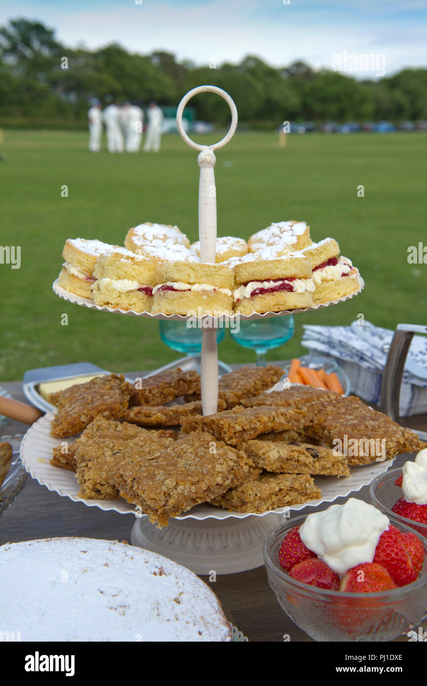 Teas and sandwiches hi-res stock photography and images - Alamy