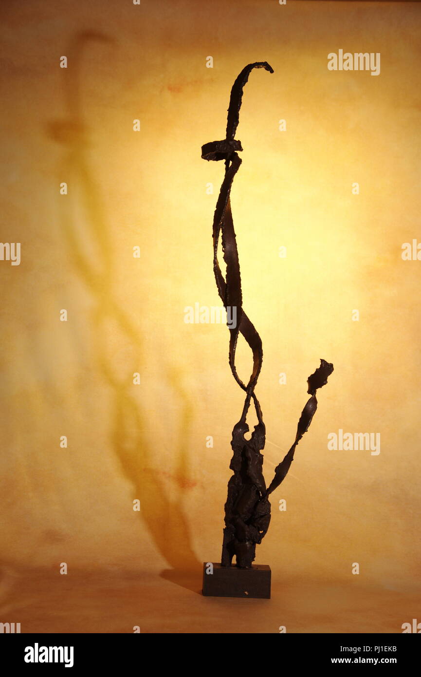 sculpture in studio with background Stock Photo - Alamy