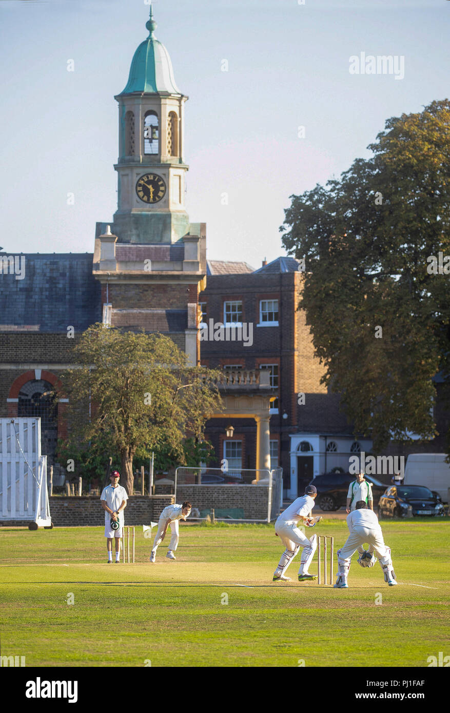 Sunday cricket at Kew Cricket Club,Kew,Richmond Stock Photo - Alamy