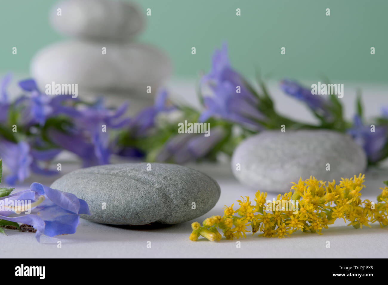 Rocks and incense hi-res stock photography and images - Alamy