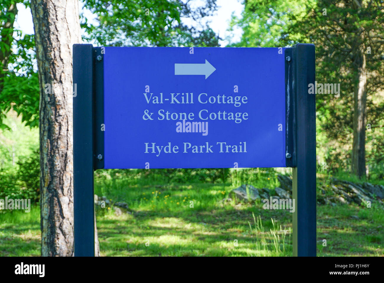 Sign directing visitors to Val-Kill and Stone Cottages, at the Eleanor ...