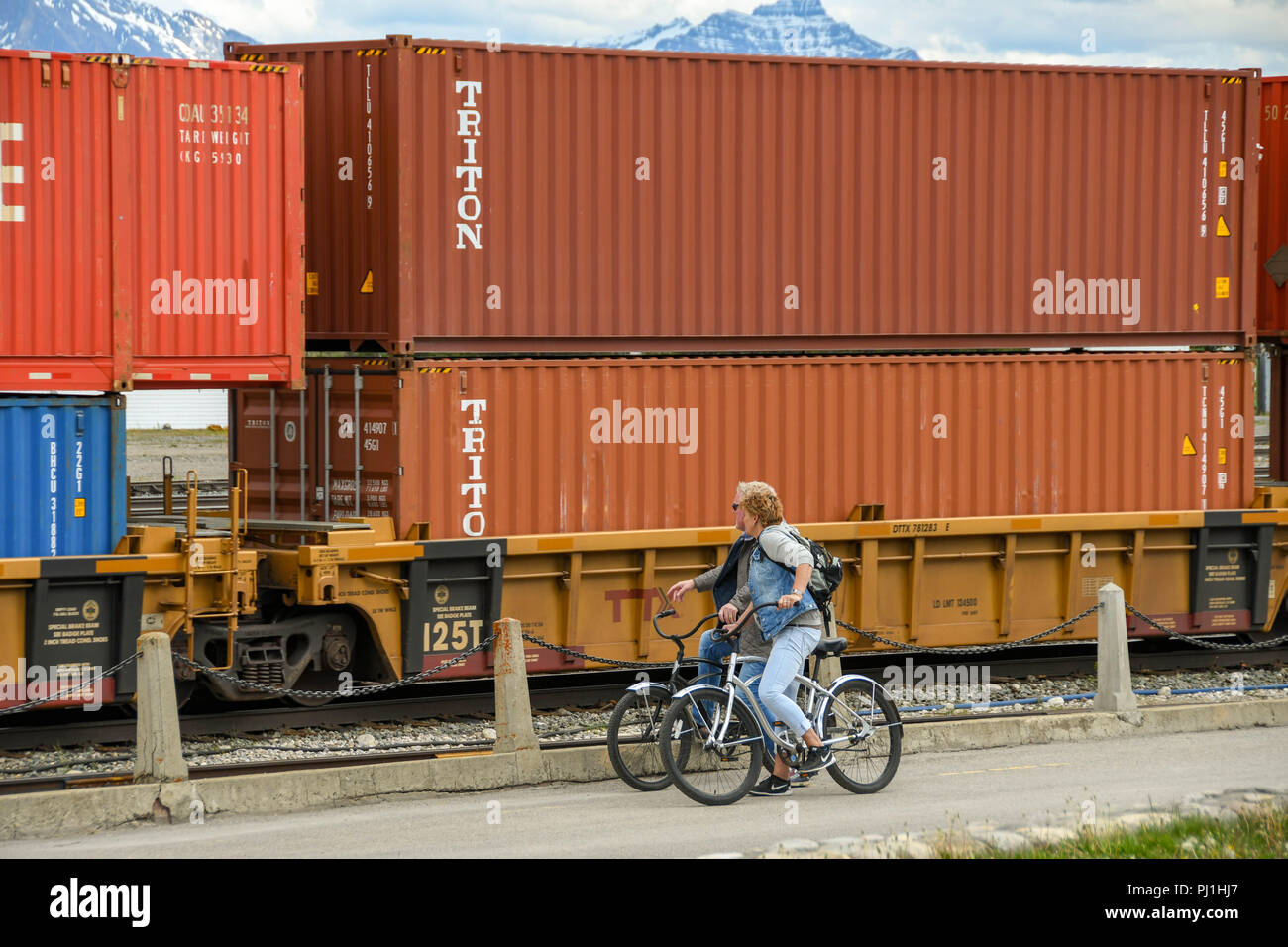 Container wagons hi-res stock photography and images - Alamy