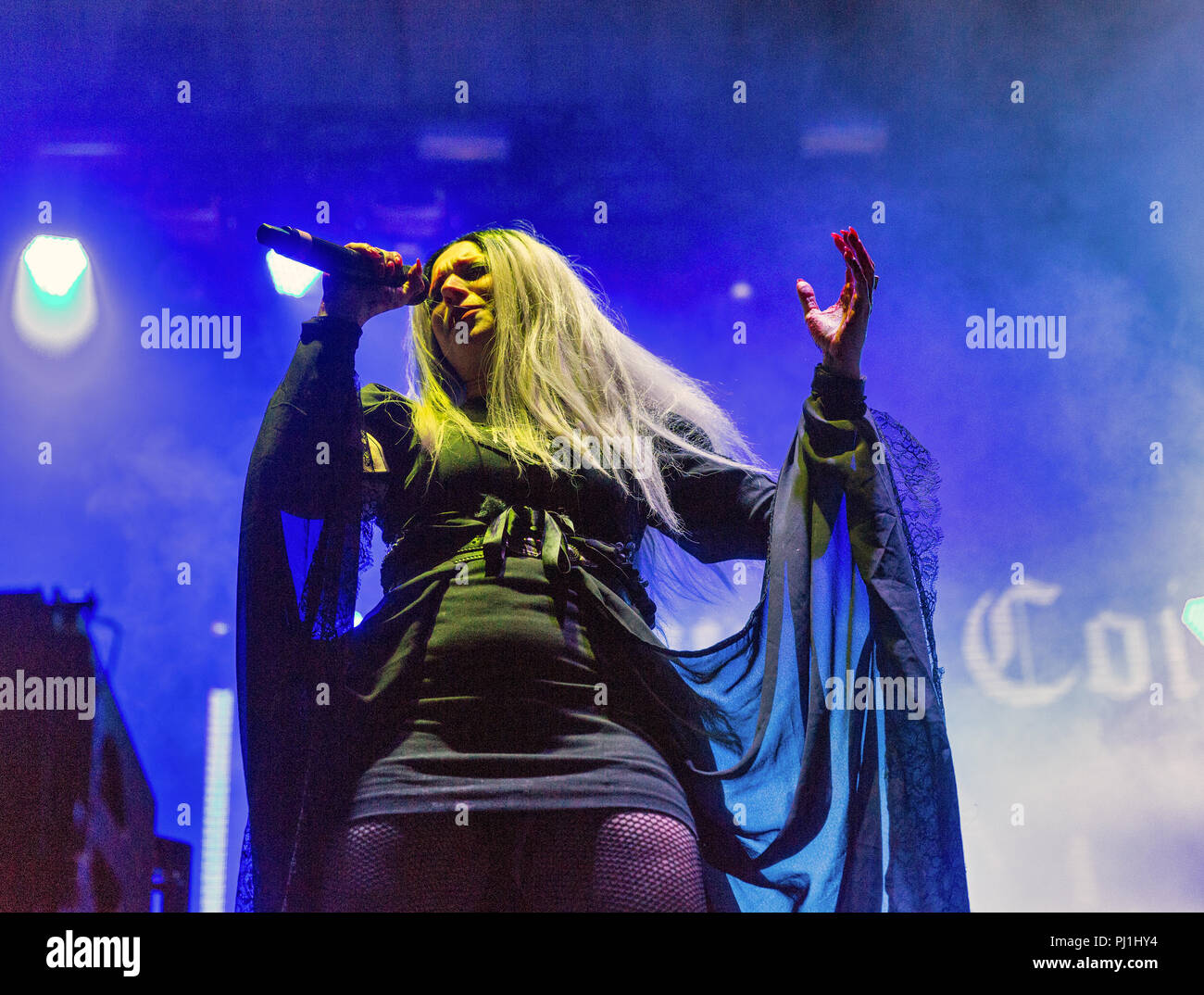 Lacuna coil singer hi-res stock photography and images - Alamy