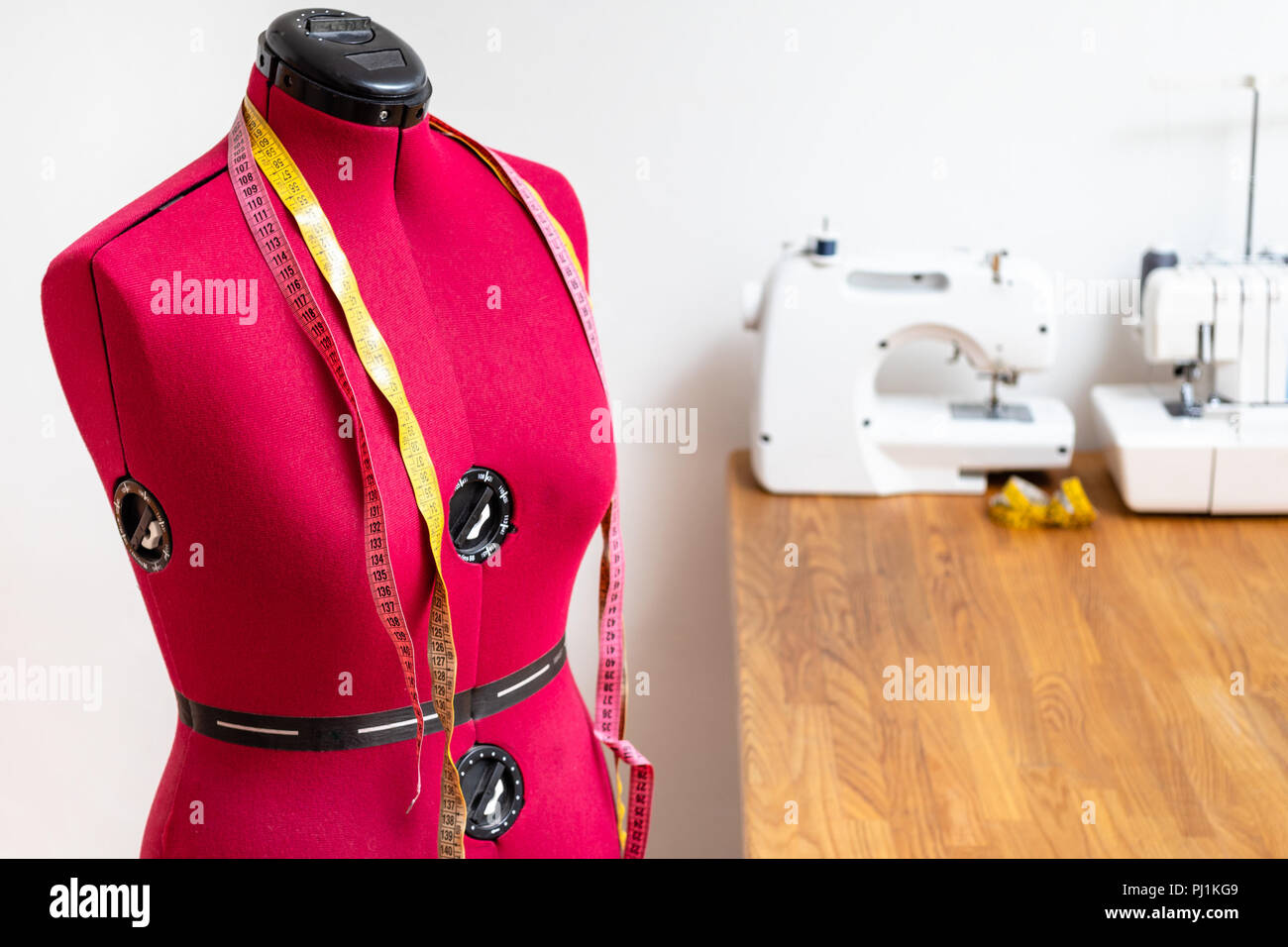 Tailoring Dummy Stock Photos & Tailoring Dummy Stock Images - Alamy