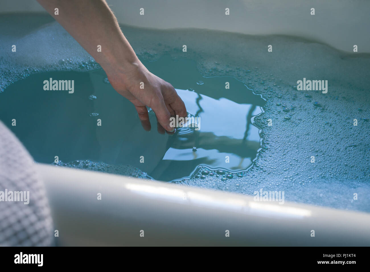 Checking the water hi-res stock photography and images - Alamy