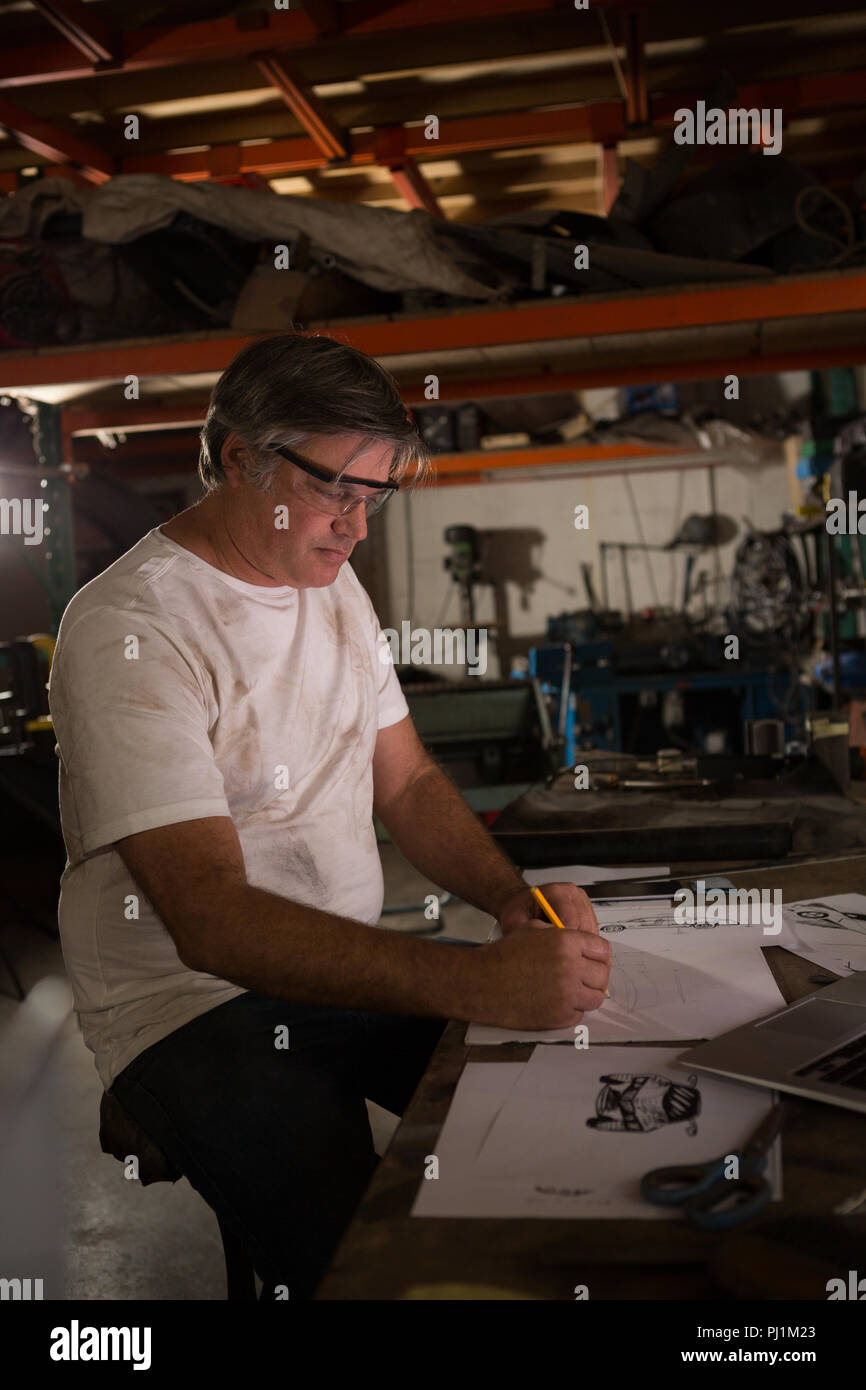 Car drawing mechanical hi-res stock photography and images - Alamy