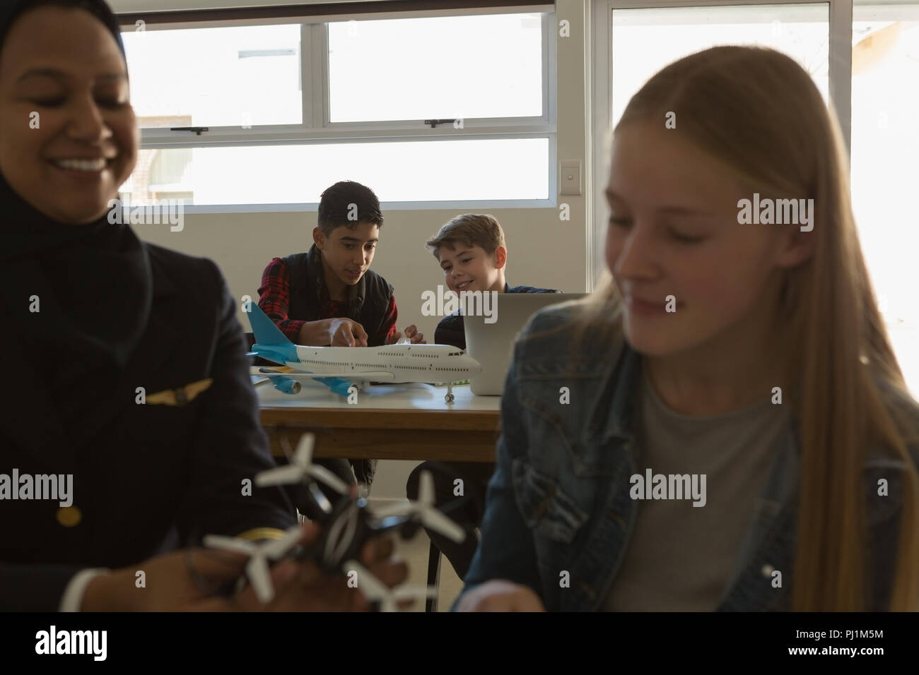 Female pilot uniform hi-res stock photography and images - Alamy