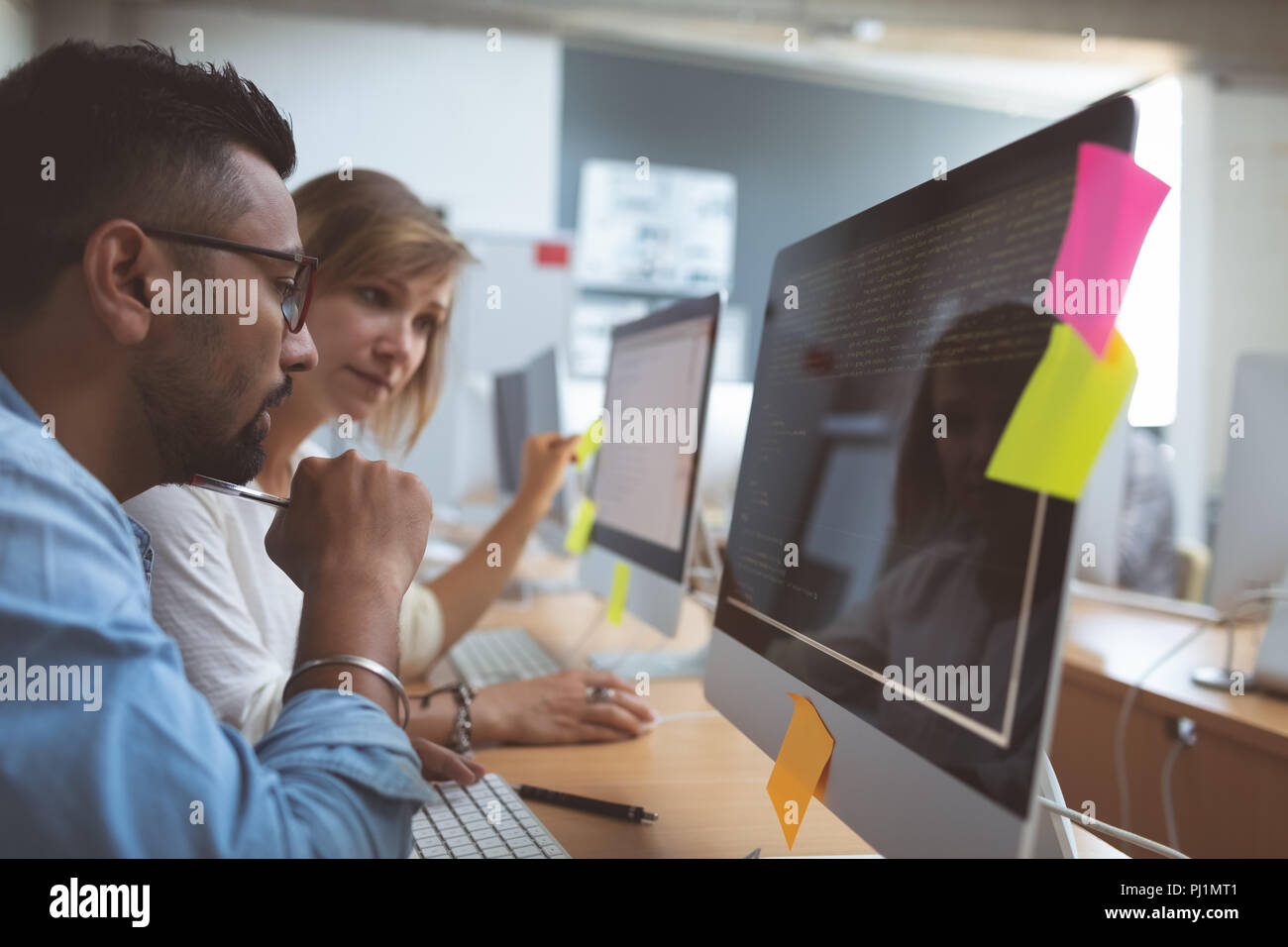 Project desktop hi-res stock photography and images - Alamy