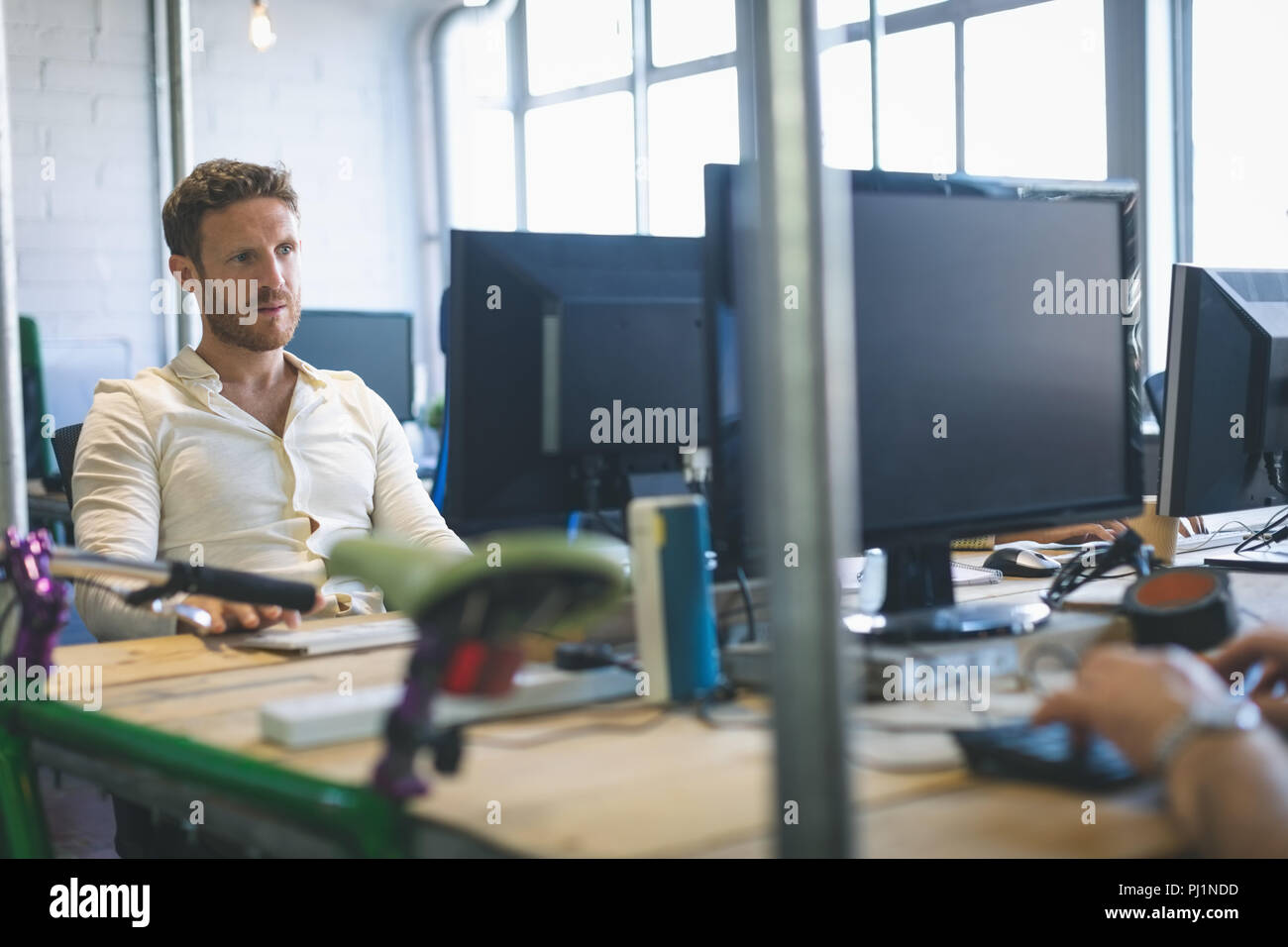 Elderly businessman working on pc hi-res stock photography and images ...