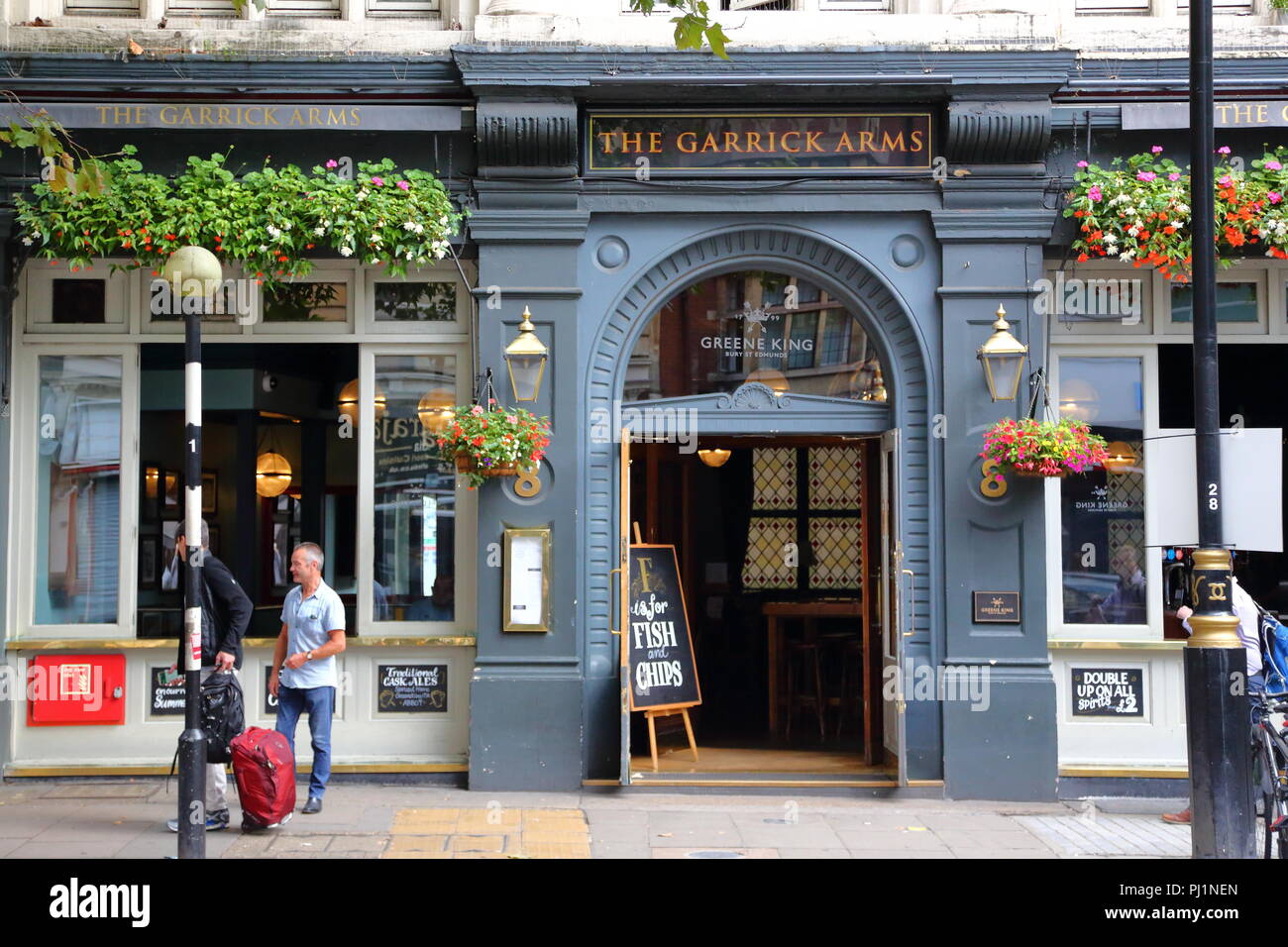 Pub entrance hi-res stock photography and images - Alamy