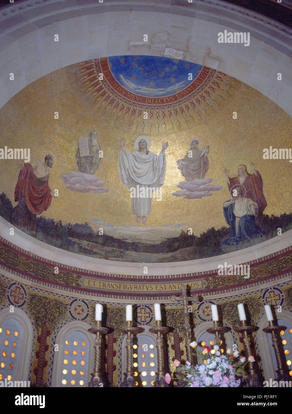 INTERIOR-ALTAR-BOVEDA CON LA REPRESENTACION DE LA TRANSFIGURACION ANTE ...