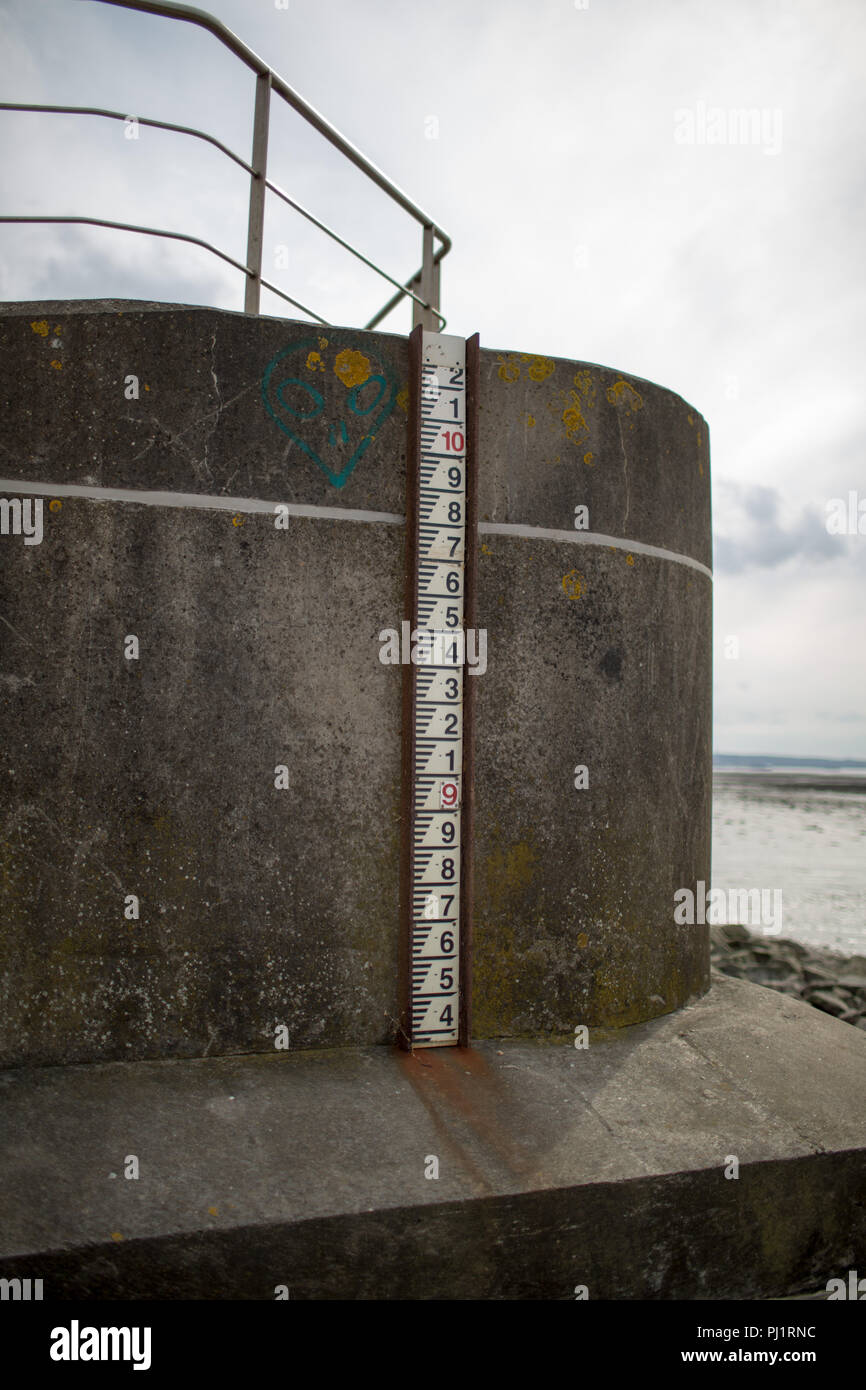 Tidal marker hi-res stock photography and images - Alamy