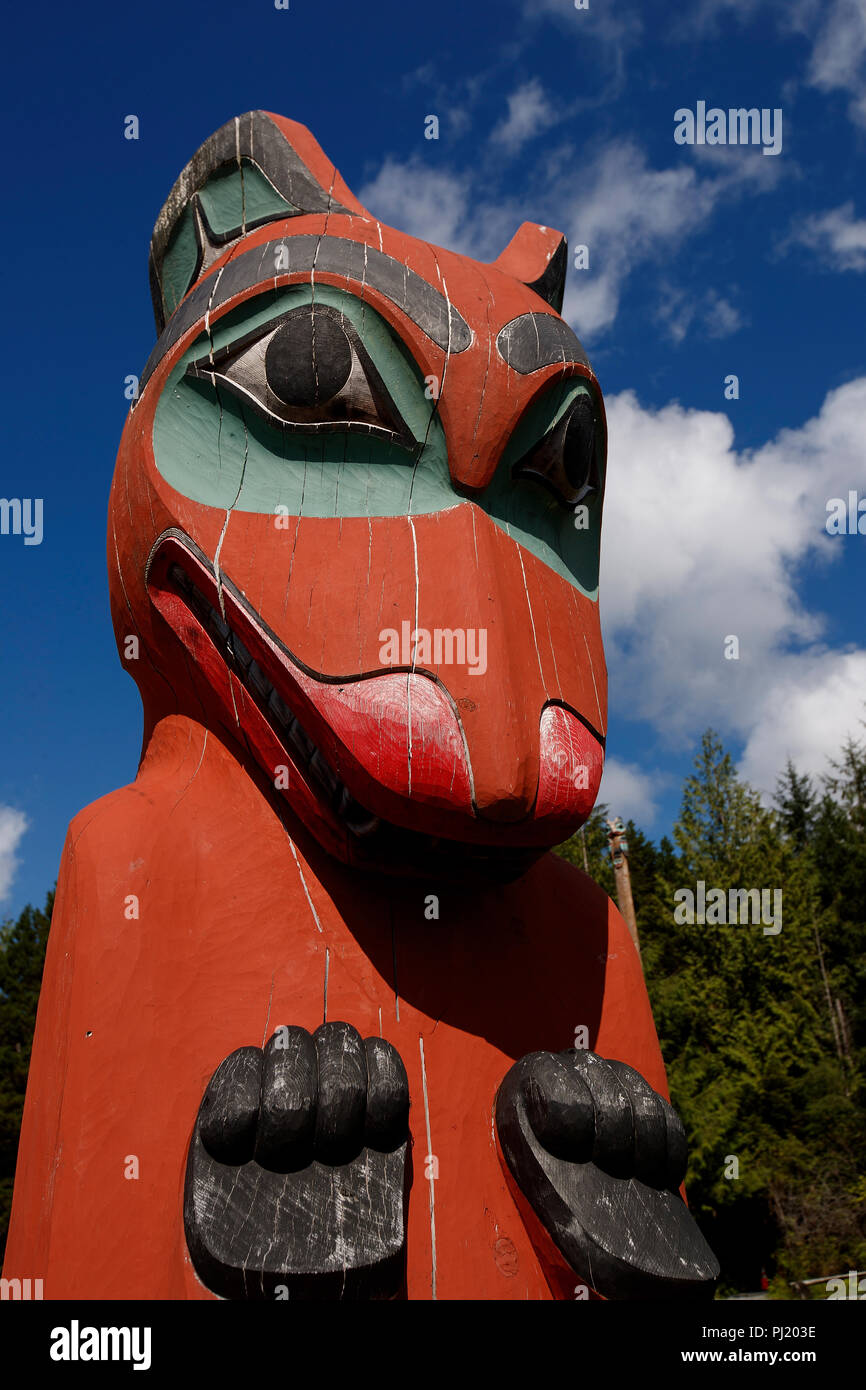 Totem pole native american hi-res stock photography and images - Alamy