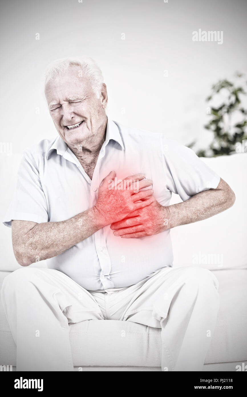 Man heart attack elderly hi-res stock photography and images - Alamy