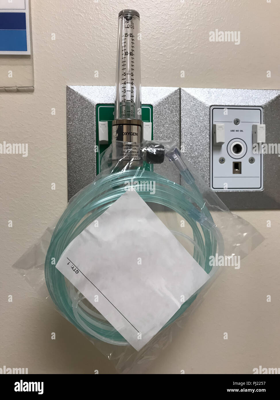 Oxygen flow meter hi-res stock photography and images - Alamy