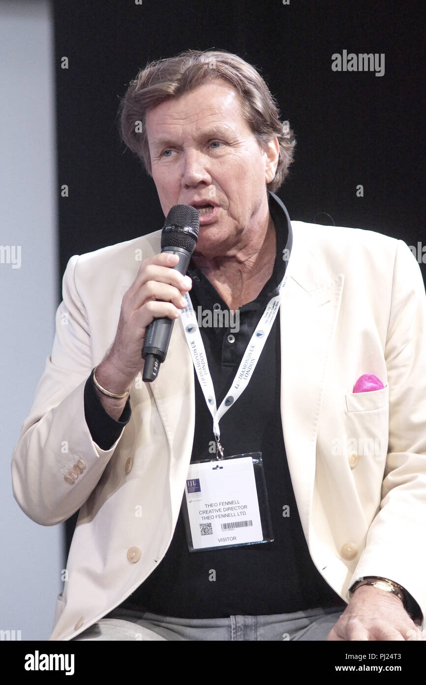 Sarah bailey editor hi-res stock photography and images - Alamy