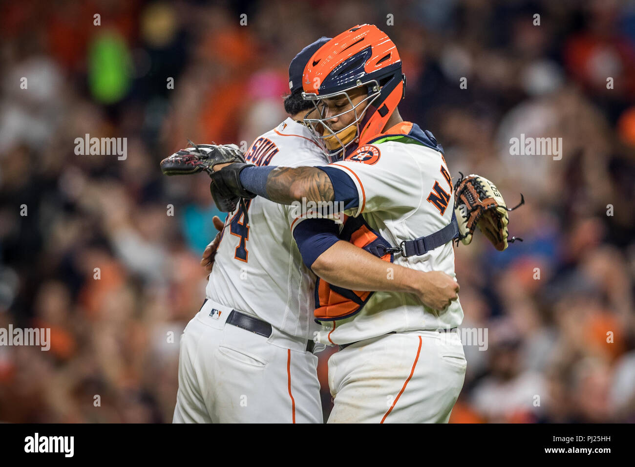 Roberto osuna hi-res stock photography and images - Alamy