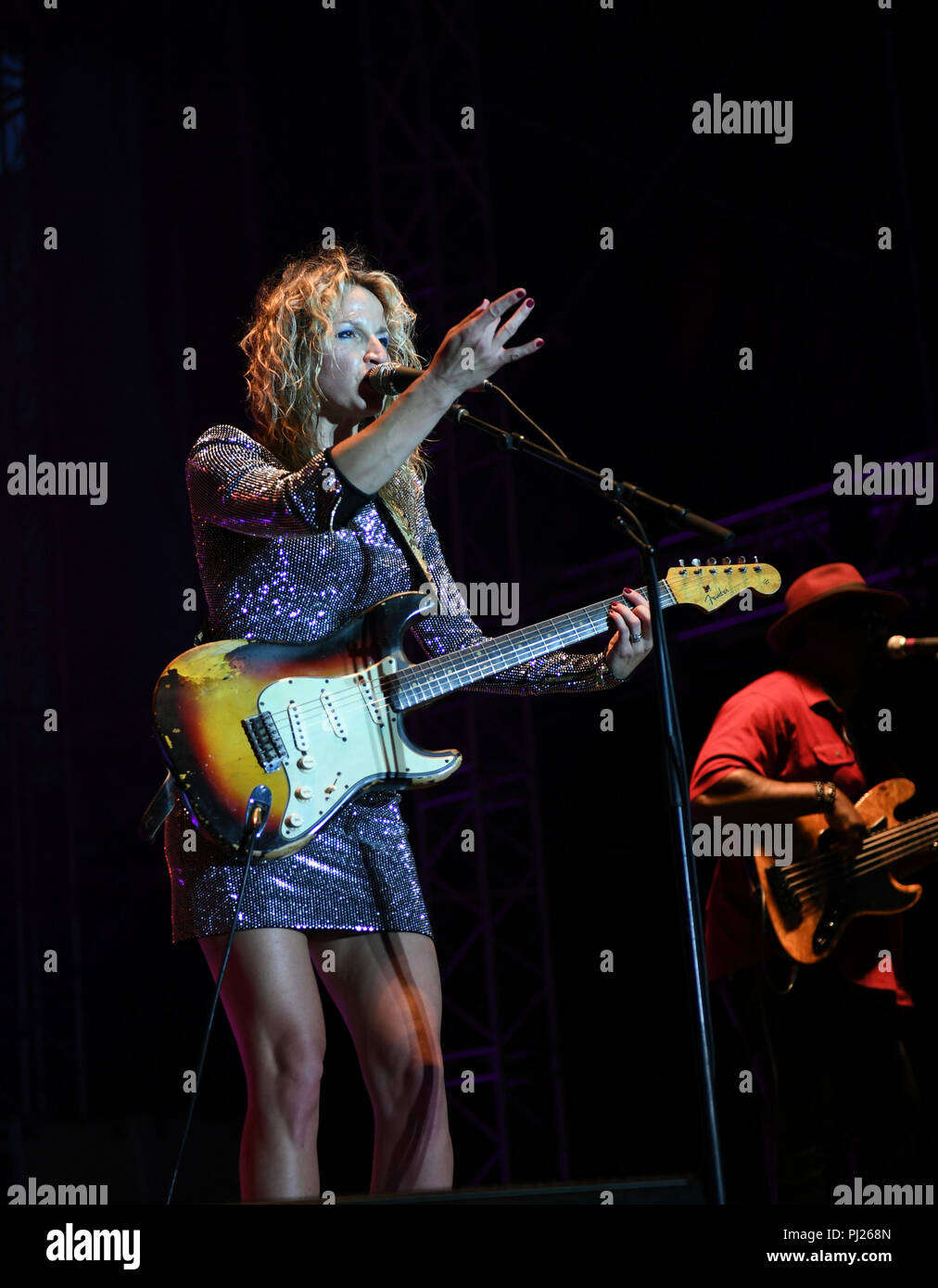 Ana popovic hi-res stock photography and images - Alamy