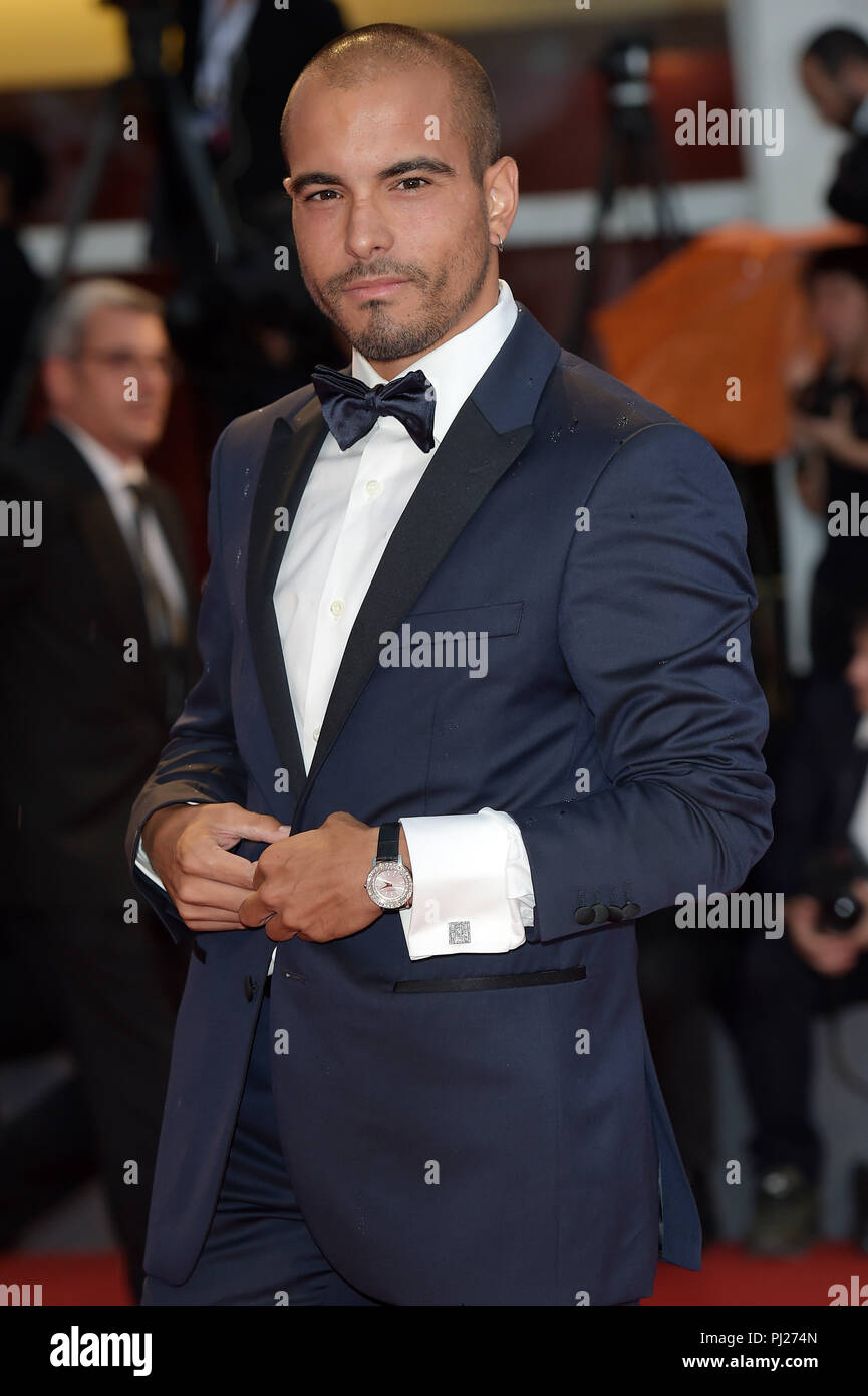 Caro red hi-res stock photography and images - Alamy