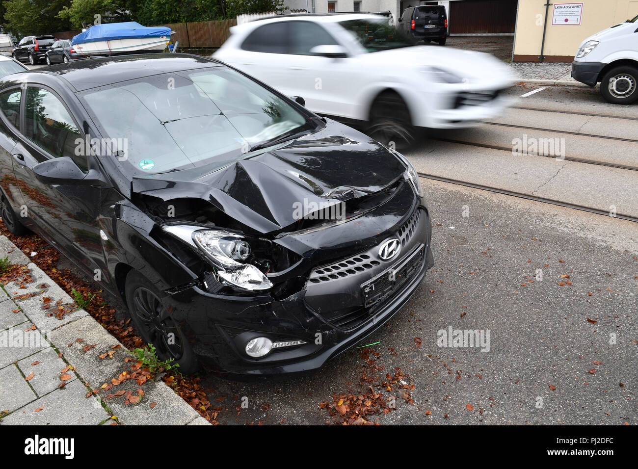Sheet Metal Damage High Resolution Stock Photography and Images - Alamy