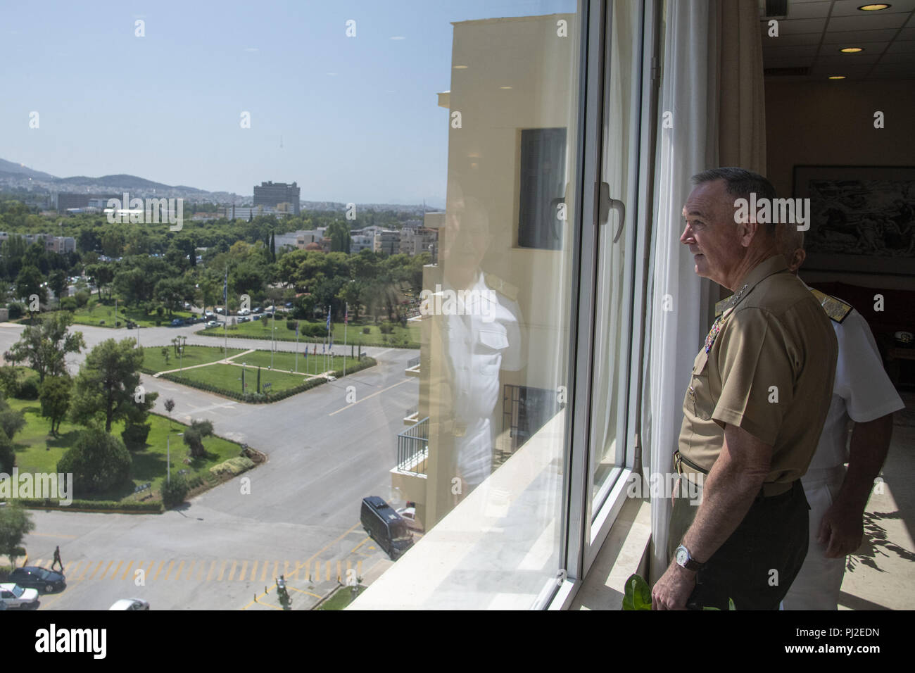 Greek chief staff general general hi-res stock photography and images ...