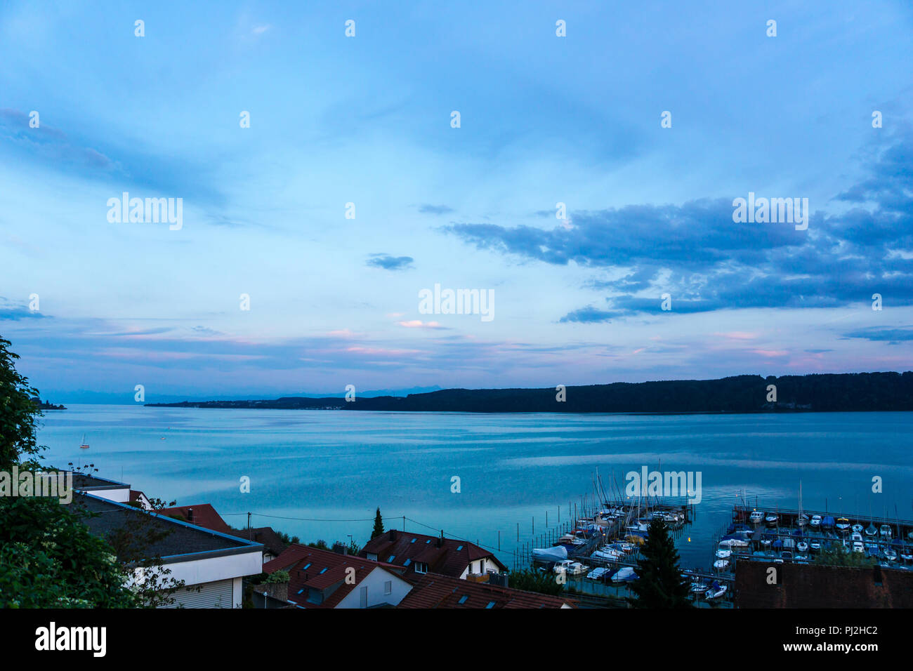 Light from above hi-res stock photography and images - Alamy