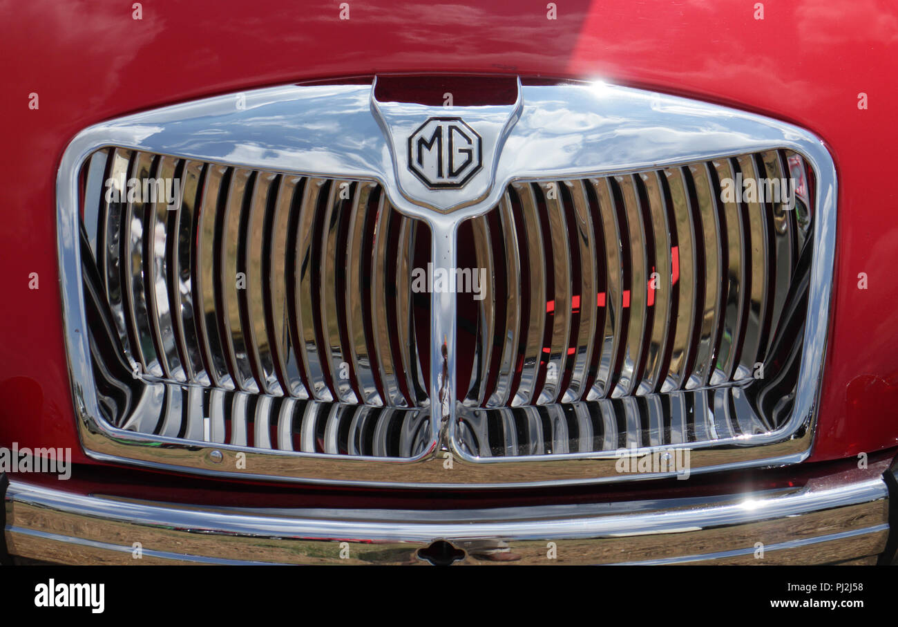 Radiator of an MGA 1600 Mk11 Stock Photo - Alamy