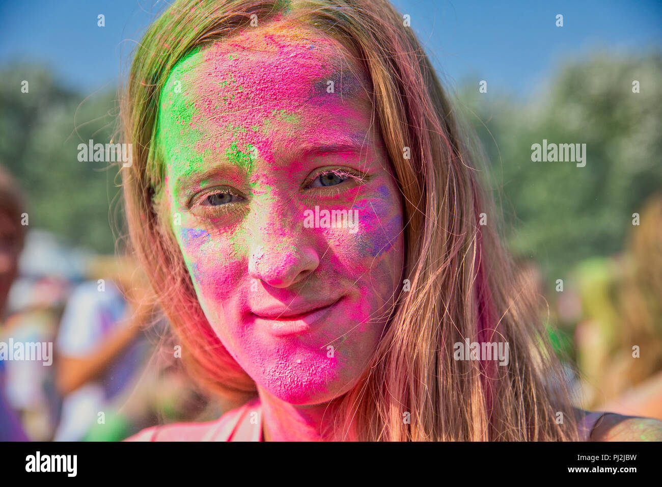 Cheerful faces hi-res stock photography and images - Alamy