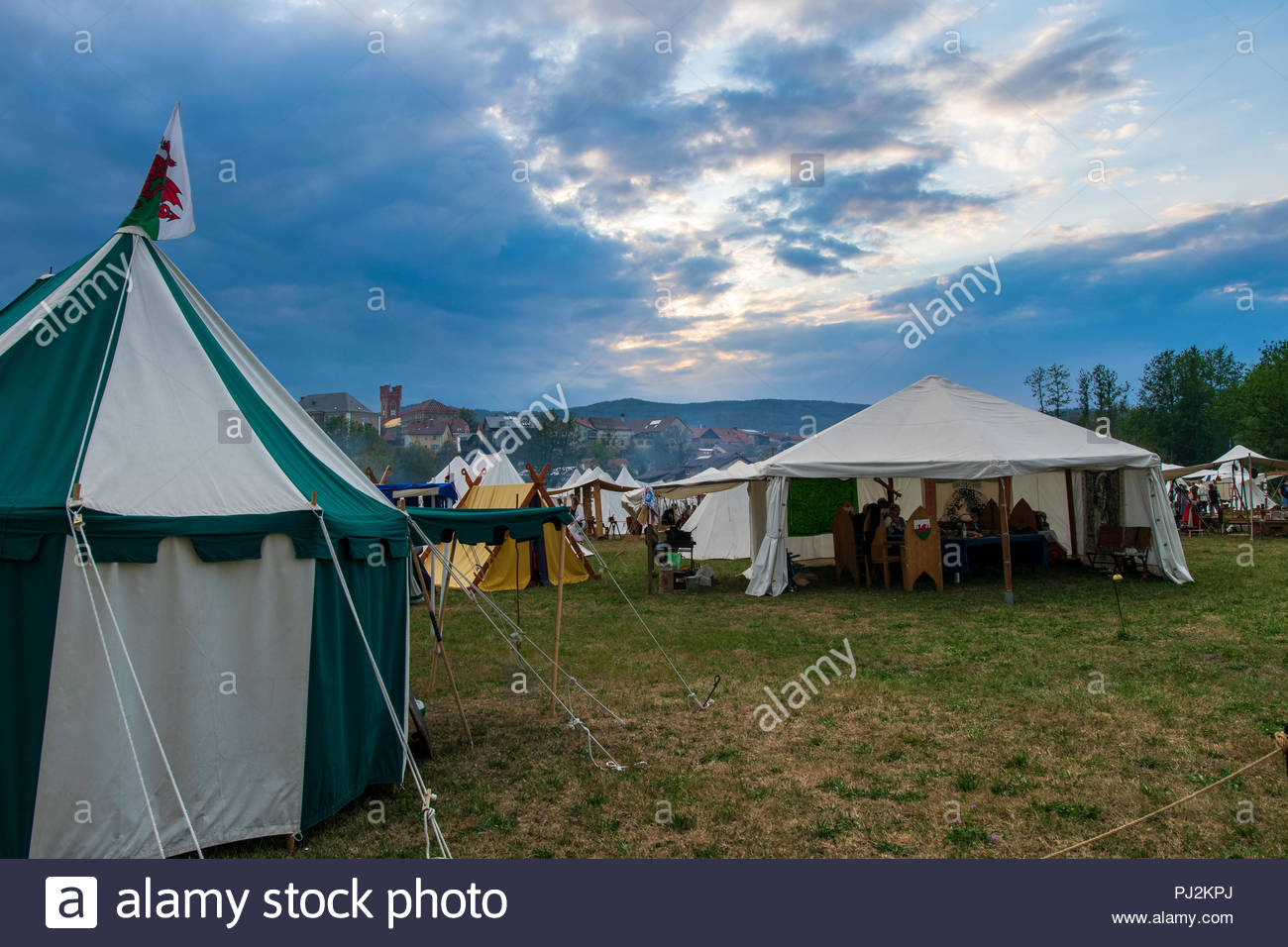 Medieval Tent Stock Photos & Medieval Tent Stock Images - Alamy