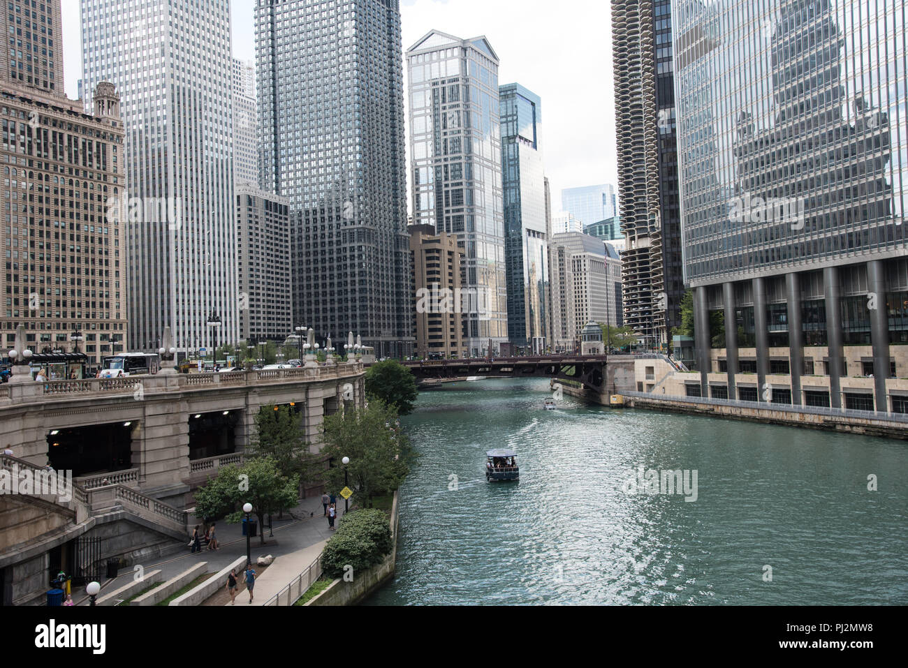 Aerial Chicago bay buildings bridge Stock Photo - Alamy